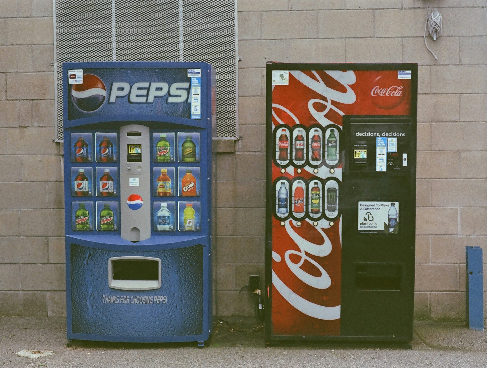 Coca-Cola vs Pepsi: Persaingan Legendaris Dua Raksasa Soda | SEOultra Blog