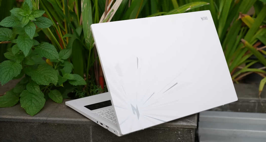Acer Nitro Lite 16: Laptop Gaming Tipis, Charger USB-C! | SEOultra Blog